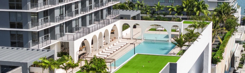 Roof Top Lounge in Miami Florida | Metro Edgewater